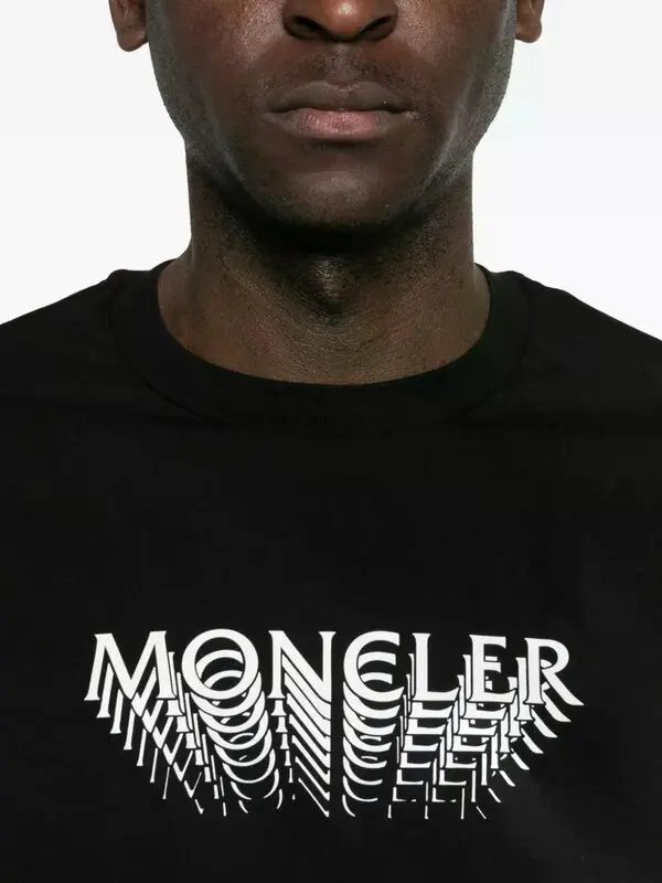 Moncler Logo Printed T-shirt - Black