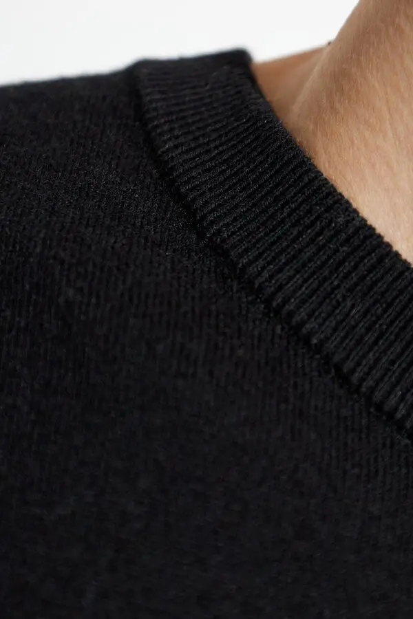 LISA YANG Knit T-shirt "bradley - Black