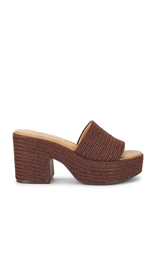 Steve Madden Trippy Raffia Sandals