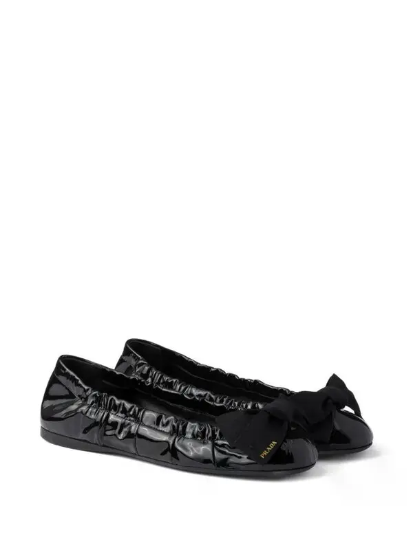Prada Patent Leather Ballet Flats With Bow Detailing - Black