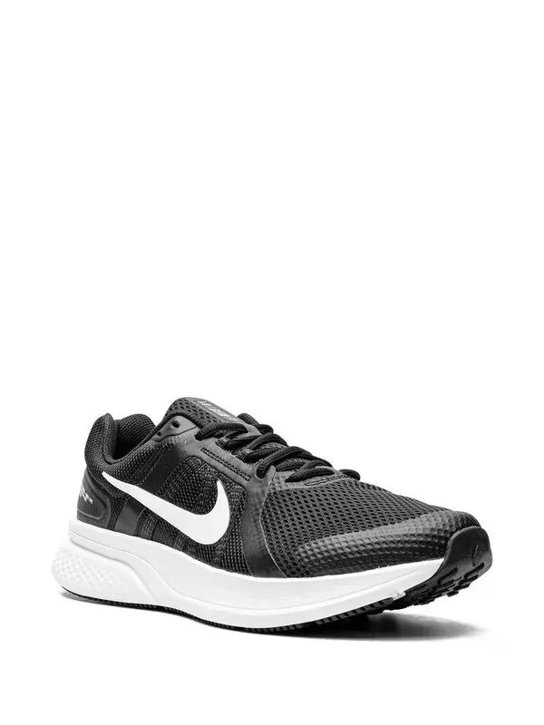 Nike Run Swift 2 Sneakers