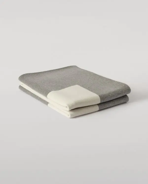 Johnstons Of Elgin Art Geometric Grey & Cashmere Throw - Natural