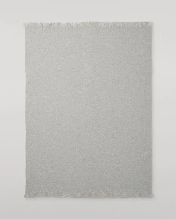 Johnstons Of Elgin Yarrow Light Cashmere Throw - Grey