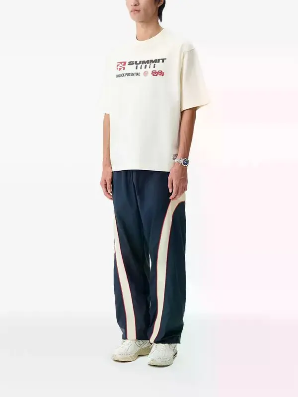 SUMMER GAMES Graphic T-shirt