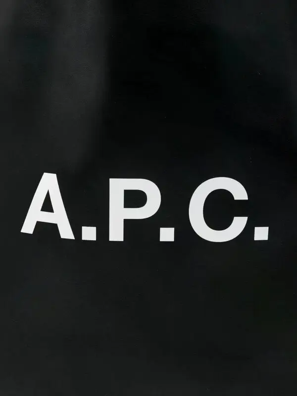 A.p.c. Logo Detail Shoulder Bag - Black