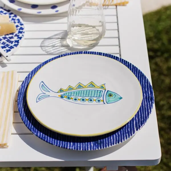 VIETRI Elba's Fish Spiked Fin Salad Plate