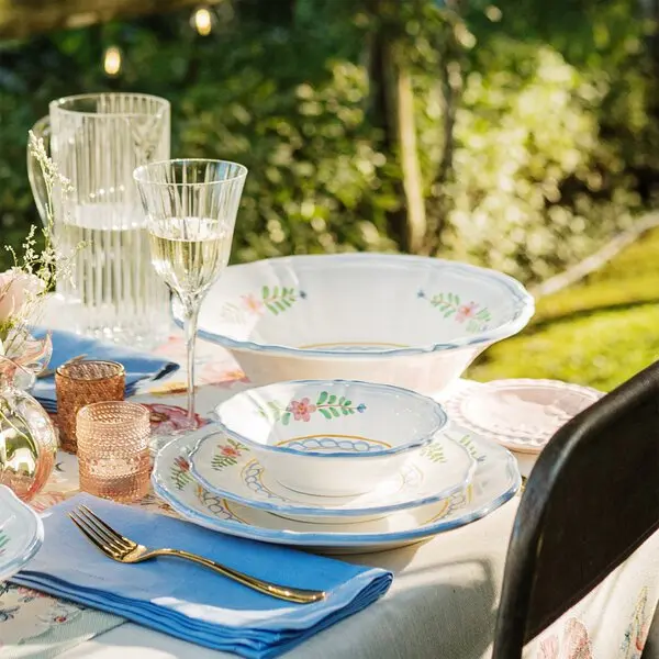 VIETRI Bella Rosa Serving Bowl