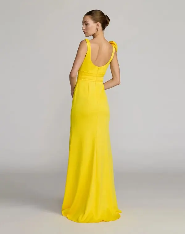 Mac Duggal Scoop Neck Trumpet Gown With Bow - Yellow