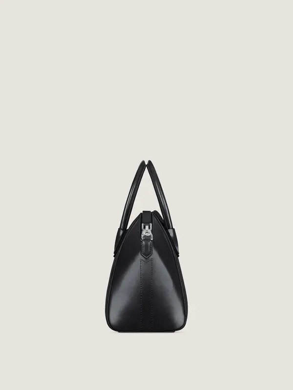 Givenchy Small Antigona Bag In Box Leather