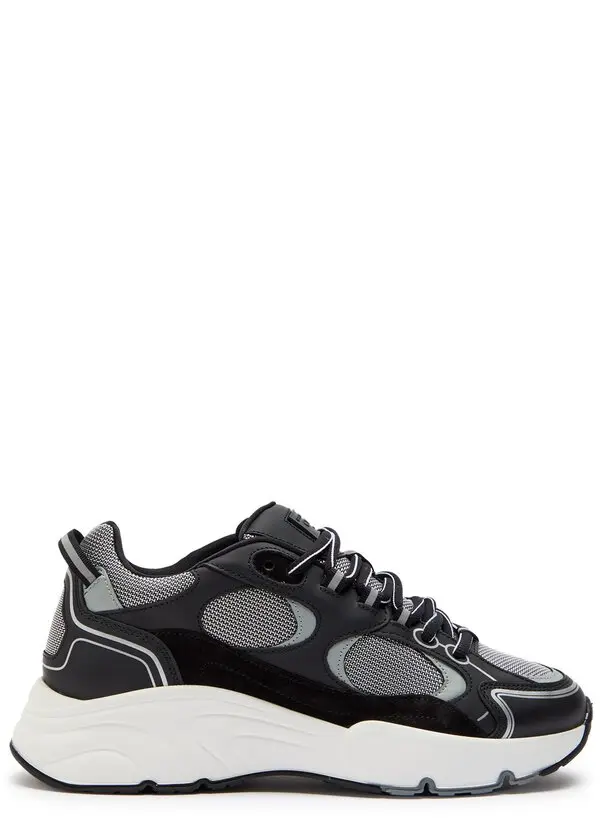 CLEENS Pulse Runner Panelled Sneakers - White And Black