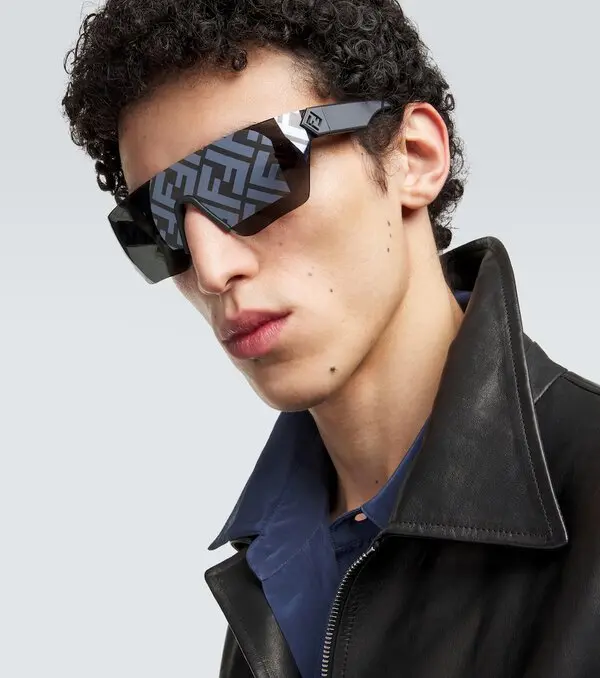 Fendi Ff Squared Shield Sunglasses - Black