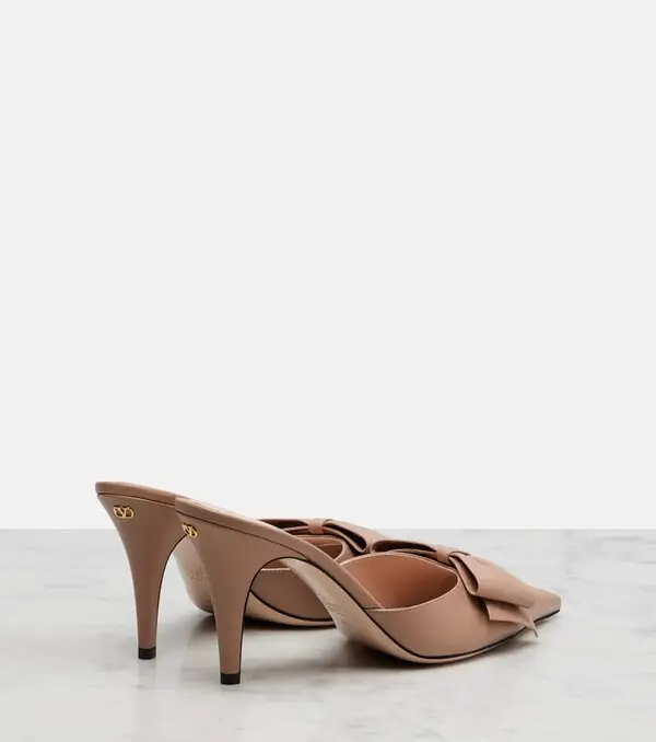 Valentino Garavani Pointed Toe Leather Mules With Bow Detailing - Pink