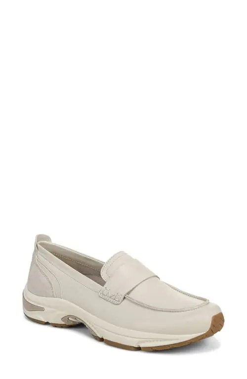 Vionic Walk Roam Loafer - Cream
