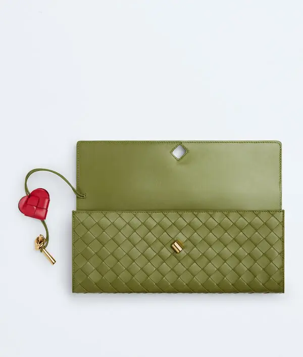 Bottega Veneta Andiamo Clutch - Matcha/lipstick