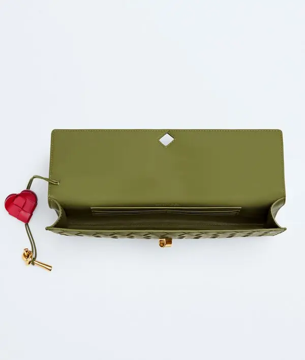 Bottega Veneta Andiamo Clutch - Matcha/lipstick