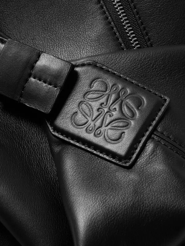 Loewe Cubi Leather Messenger Bag - Black