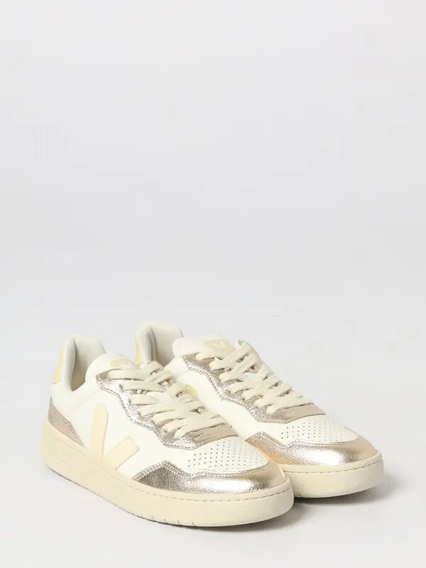 VEJA Low Top Sneakers