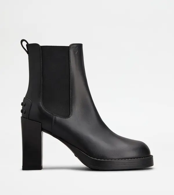 TOD'S Leather Chelsea Boots - Black