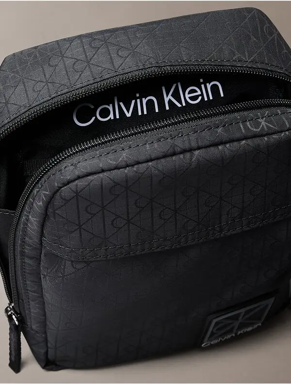 Calvin Klein Utility Emblem Reporter Bag