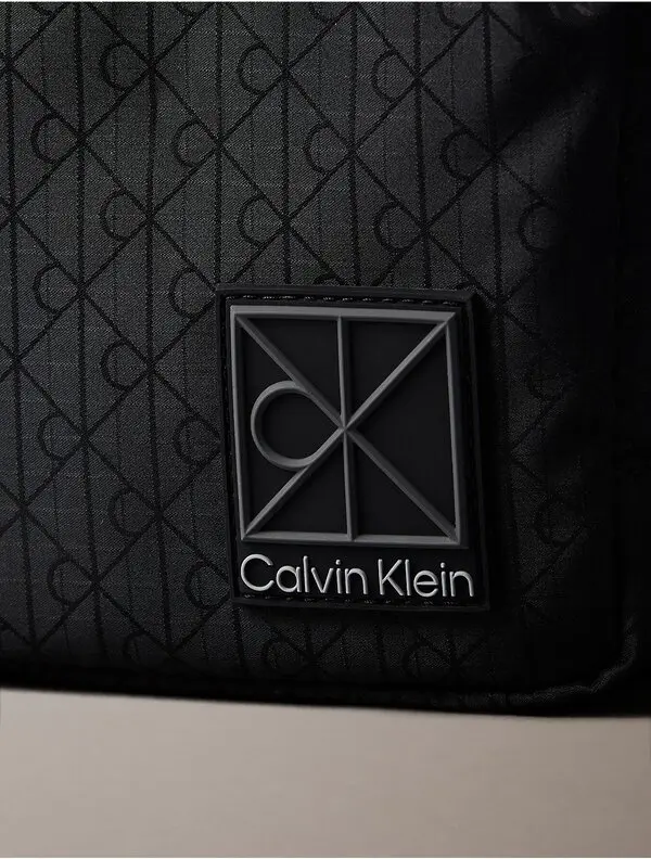 Calvin Klein Utility Emblem Reporter Bag