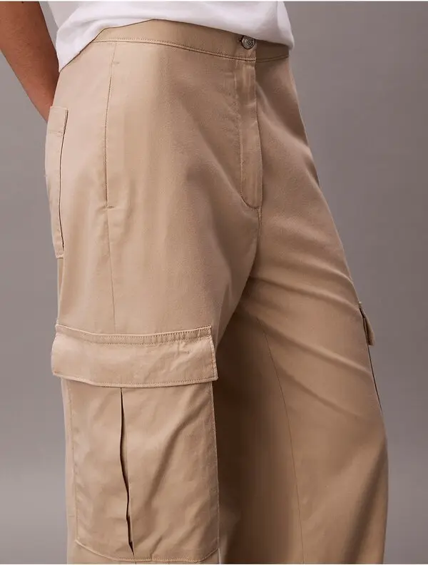 Calvin Klein Soft Twill Cargo Pants - White Pepper