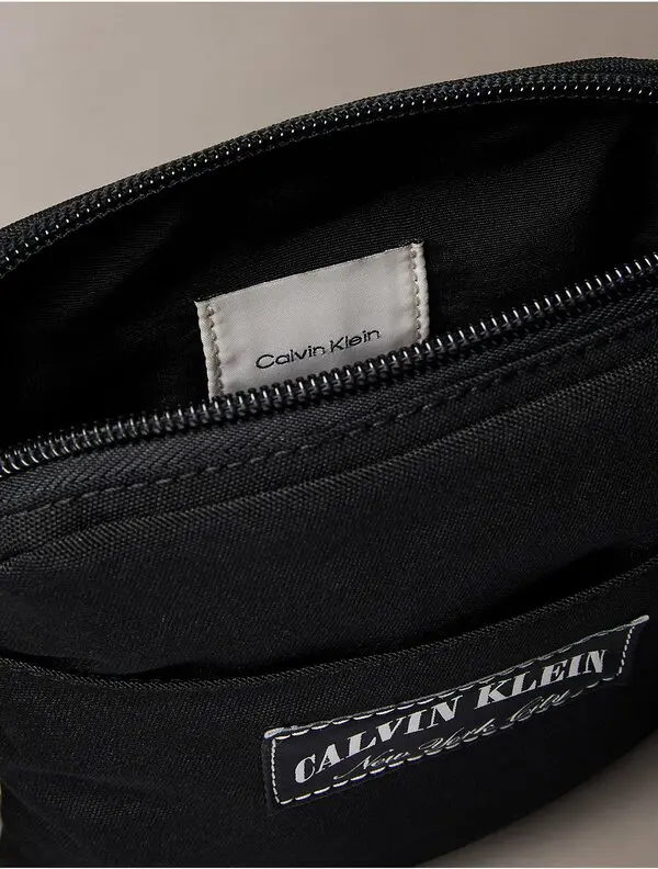 Calvin Klein Heritage Crest Graphic Reporter Bag - Black