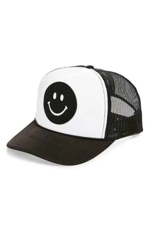 LOCAL BEACH Smiley Patch Trucker Hat - Black/white