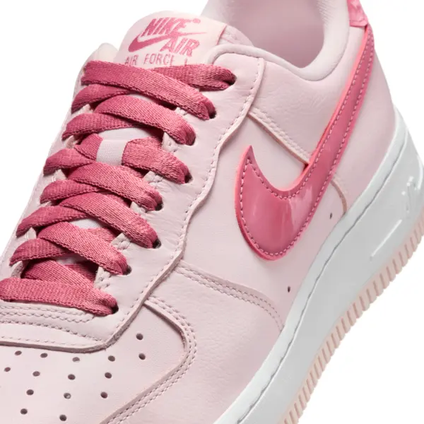 Nike Air Force 1 '07 Sneakers - Pink