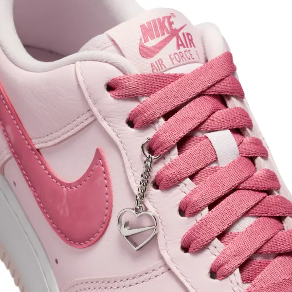 Nike Air Force 1 '07 Sneakers - Pink