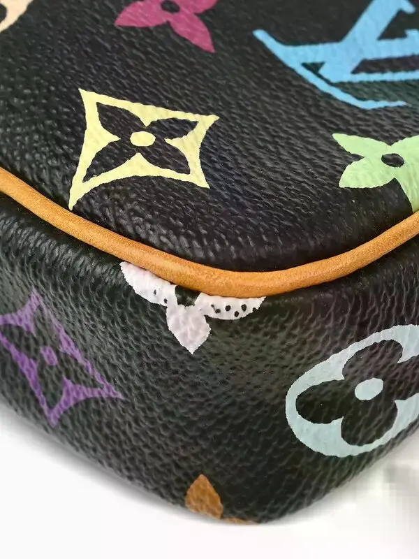 LOUIS VUITTON 2003 Pochette Accessories Shoulder Bag - Black