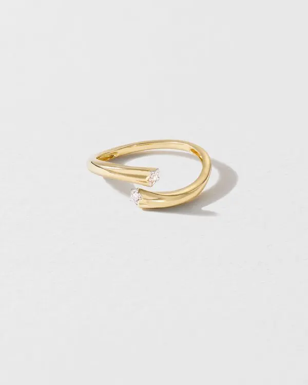 ROXANNE FIRST Diamond Shooting Star Ring - Yellow Gold