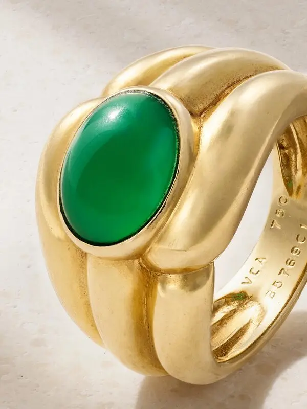 STEPHANIE WINDSOR Van Cleef & Arpels Vintage Chrysoprase Ring