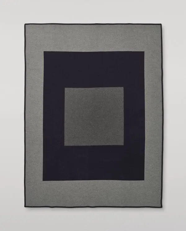 Johnstons Of Elgin Art Geometric & Grey Cashmere Throw - Navy