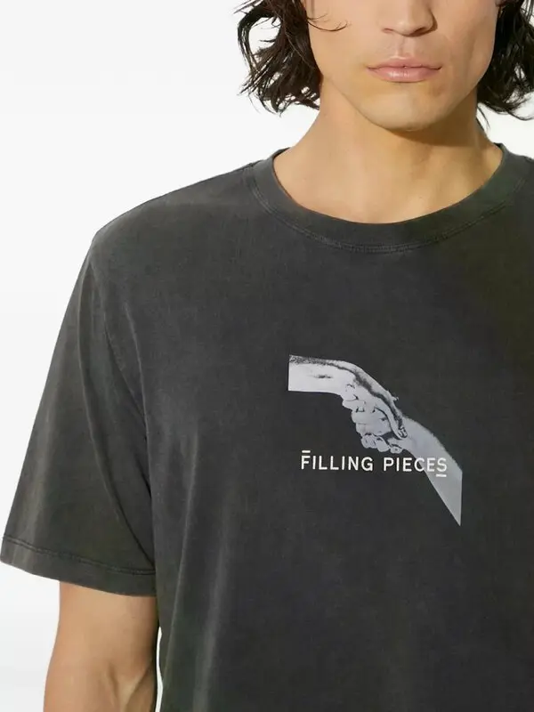Filling Pieces Handshake T-shirt