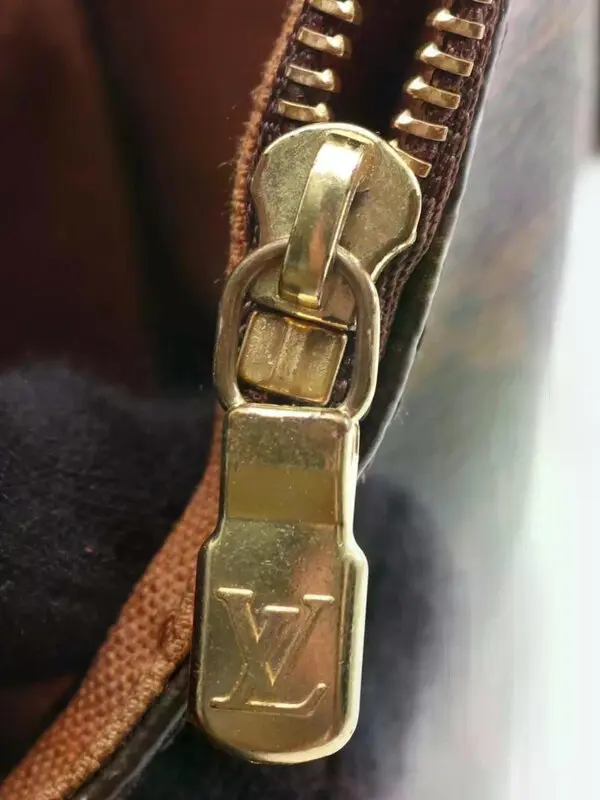 LOUIS VUITTON 2008 Monogram Cabas Beaubourg Tote Bag