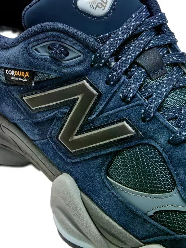 NEW BALANCE 9060 Sneakers - Blue