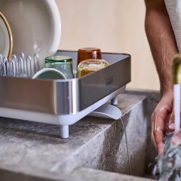 JOSEPH JOSEPH Extend Steel Plus Expandable Dish Rack With Wine Glass Holder Light Stone