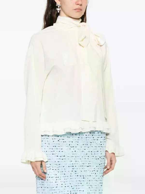 N°21 Ruffled Blouse