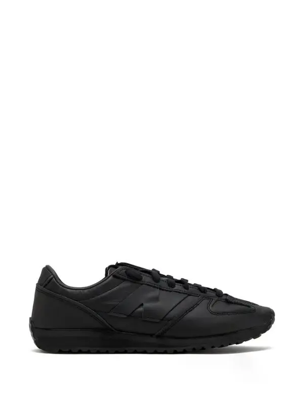 NEW BALANCE 471 Panelled Sneakers