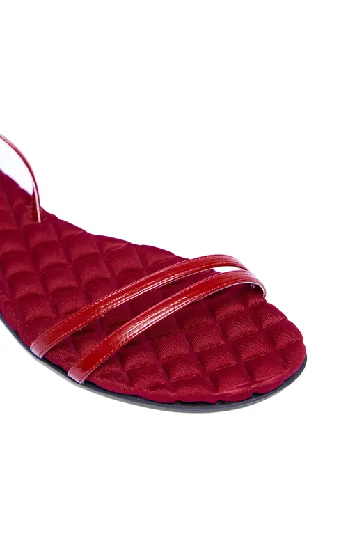 Aera Faye Vegan Flat Sandal - Cranberry