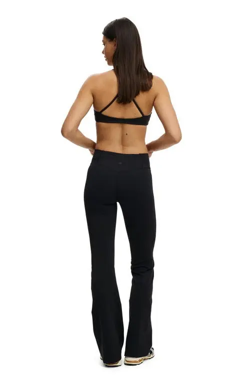 Cotton:on Active Ultra Soft Scrunch Front Flare - Black