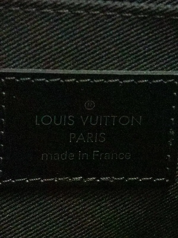 LOUIS VUITTON 2015 Gm Jour Damier Graphite Pouch - Black