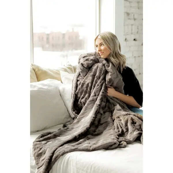 MINKY COUTURE Sorbet Charcoal Blanket - Gray