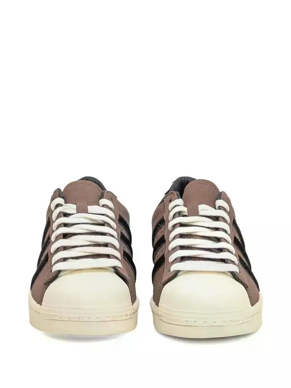 Adidas Superstar Sneakers