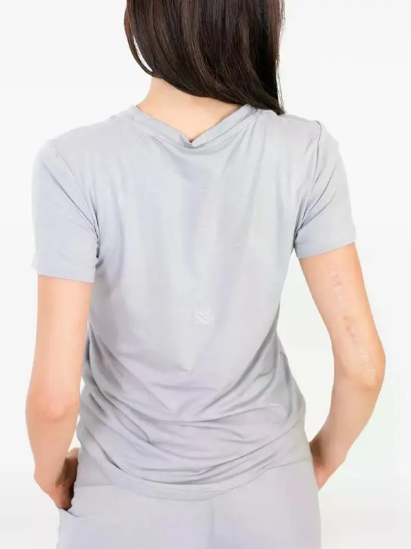 ON/OFF ESSENTIALS The Everyday T-shirt