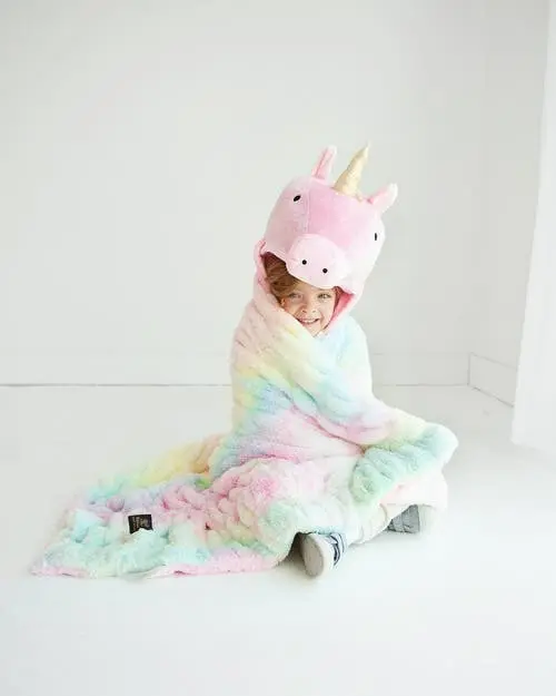 MINKY COUTURE Huggable Unicorn