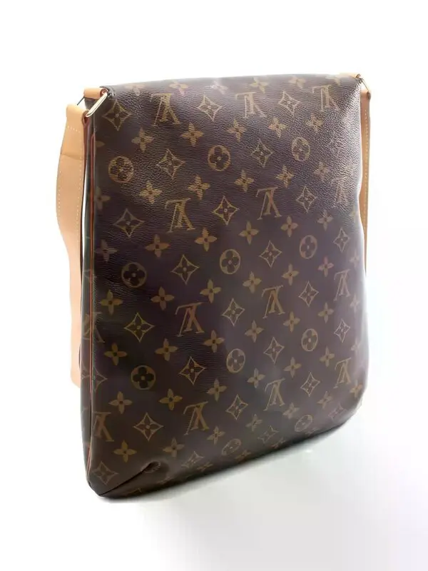 LOUIS VUITTON 2004 Musette Crossbody Bag