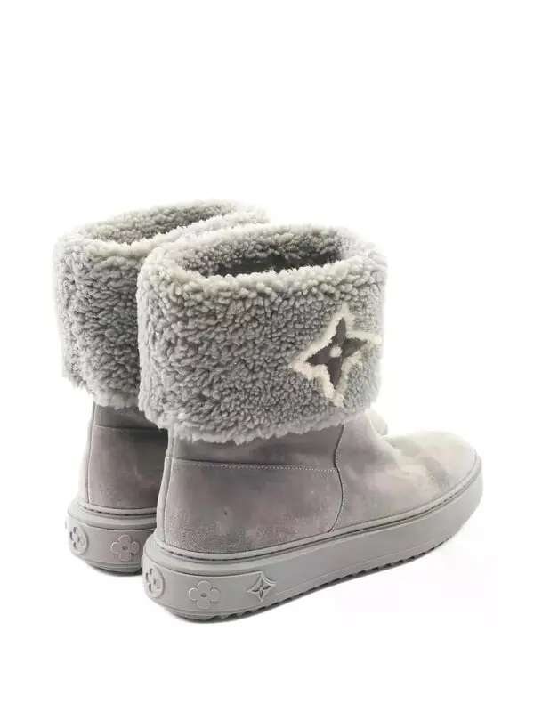 LOUIS VUITTON 2022 Snowdrop Shearling Boots