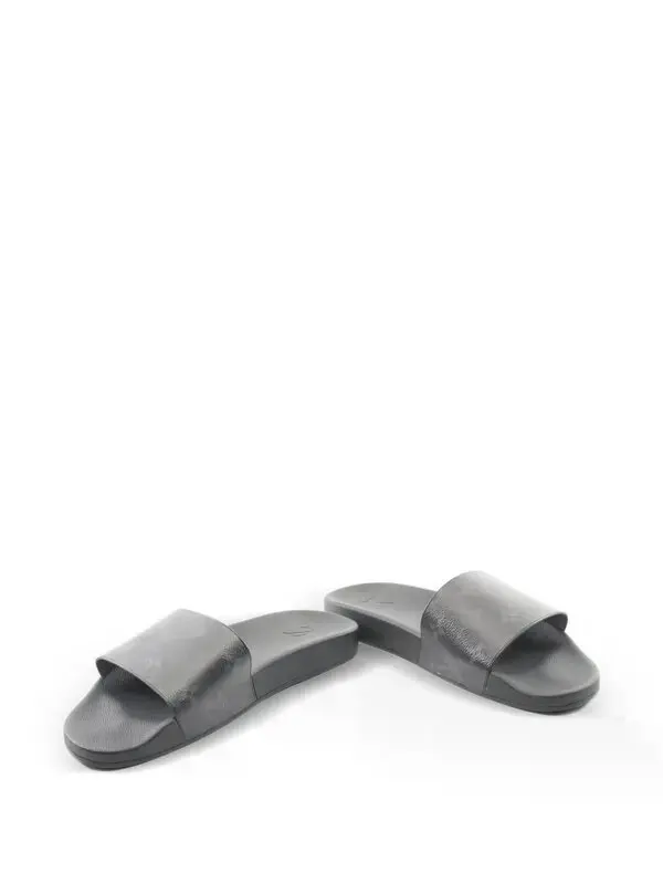 LOUIS VUITTON 2021 Monogram Slide Sandals