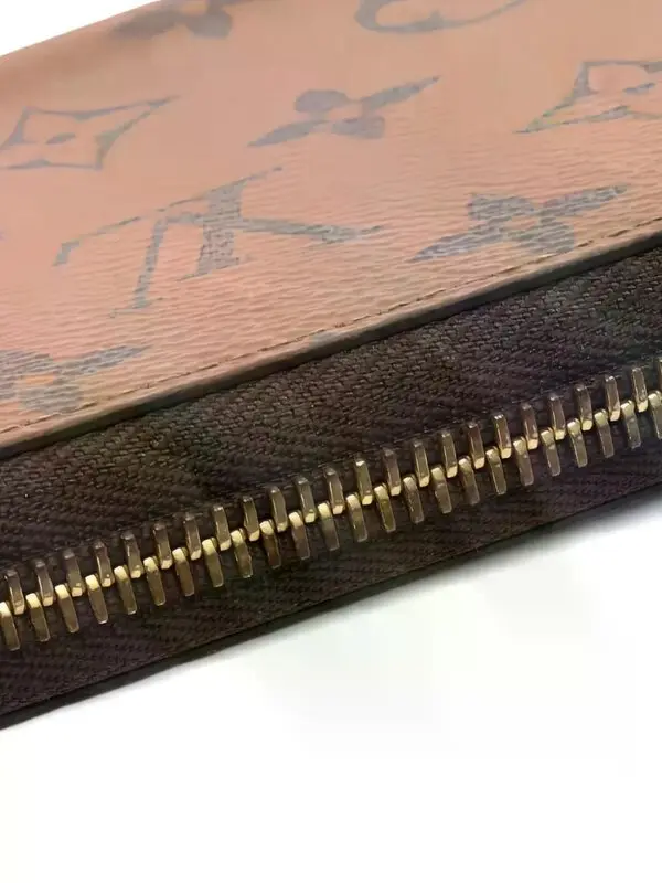 LOUIS VUITTON 2010s Monogram Wallet - Brown